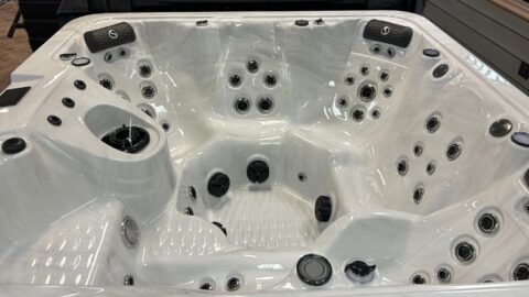 Summit Hot Tub 5 Person - Country Homes Power